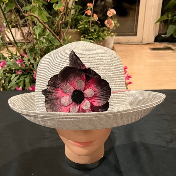 Accessories | Chic Metallic Silver Hat With Bold Pink Black Floral ...
